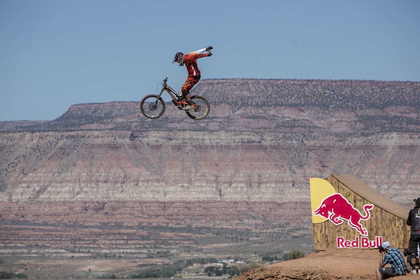 Interactive Red Bull Rampage Puts Fans in Control - Mountain Bikes ...