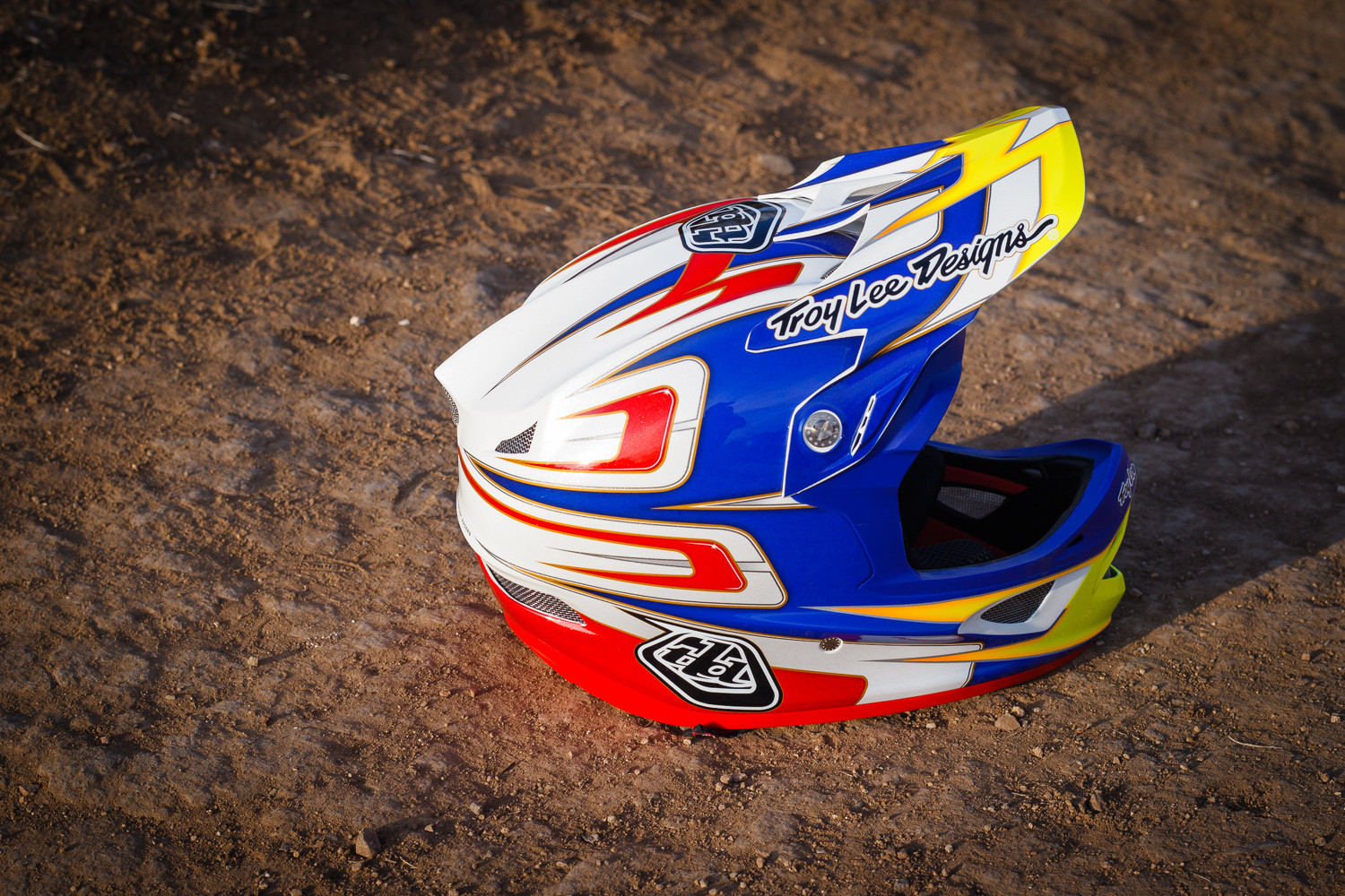 First Look: 2014 Troy Lee Designs Helmets, Including New Aaron Gwin and ...