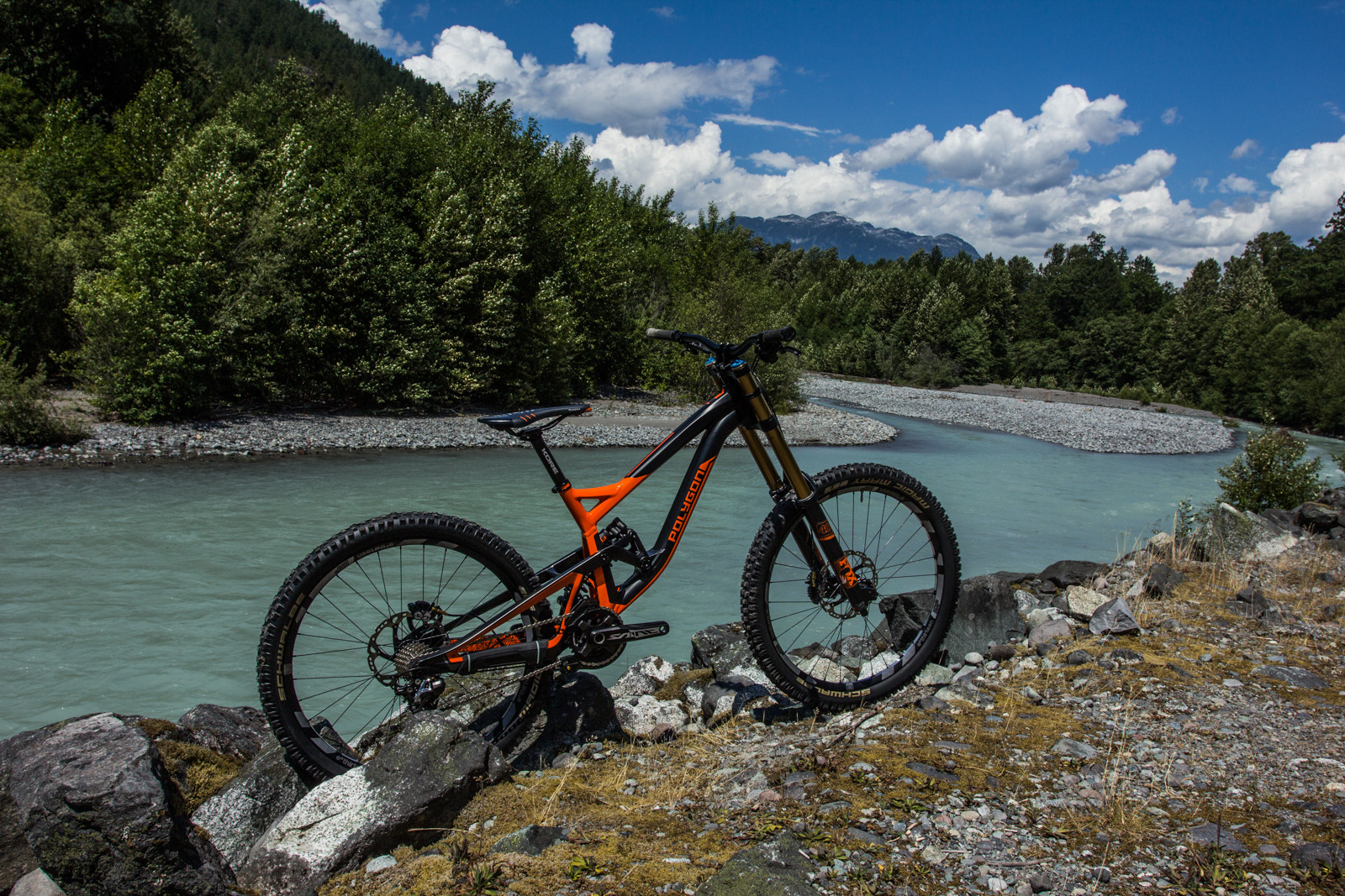 First Look: 2016 Polygon Collosus DH9 - Mountain Bike Feature - Vital MTB