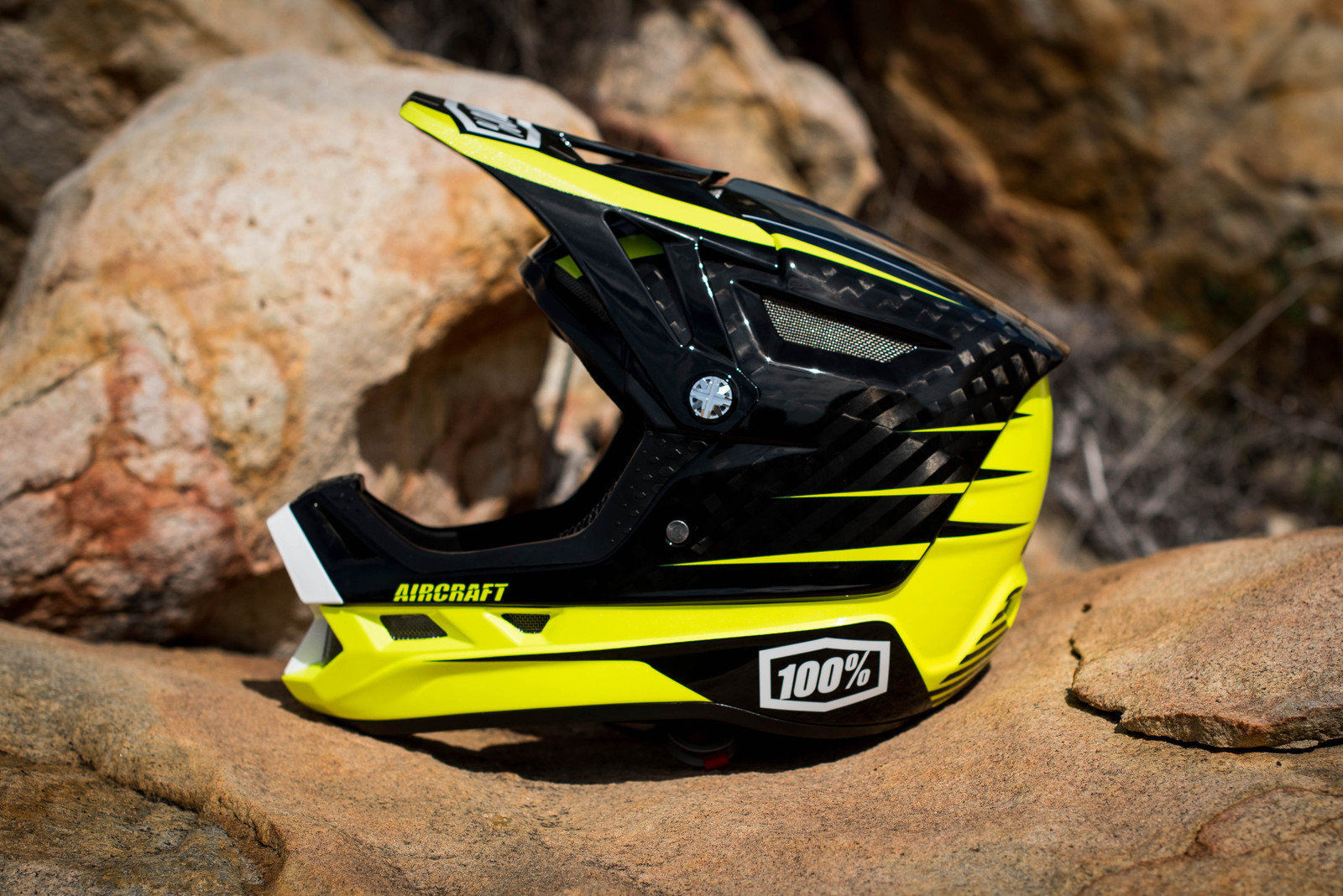 100% Launches New Spring 2016 Bike Collection - Mountain Bikes Press ...