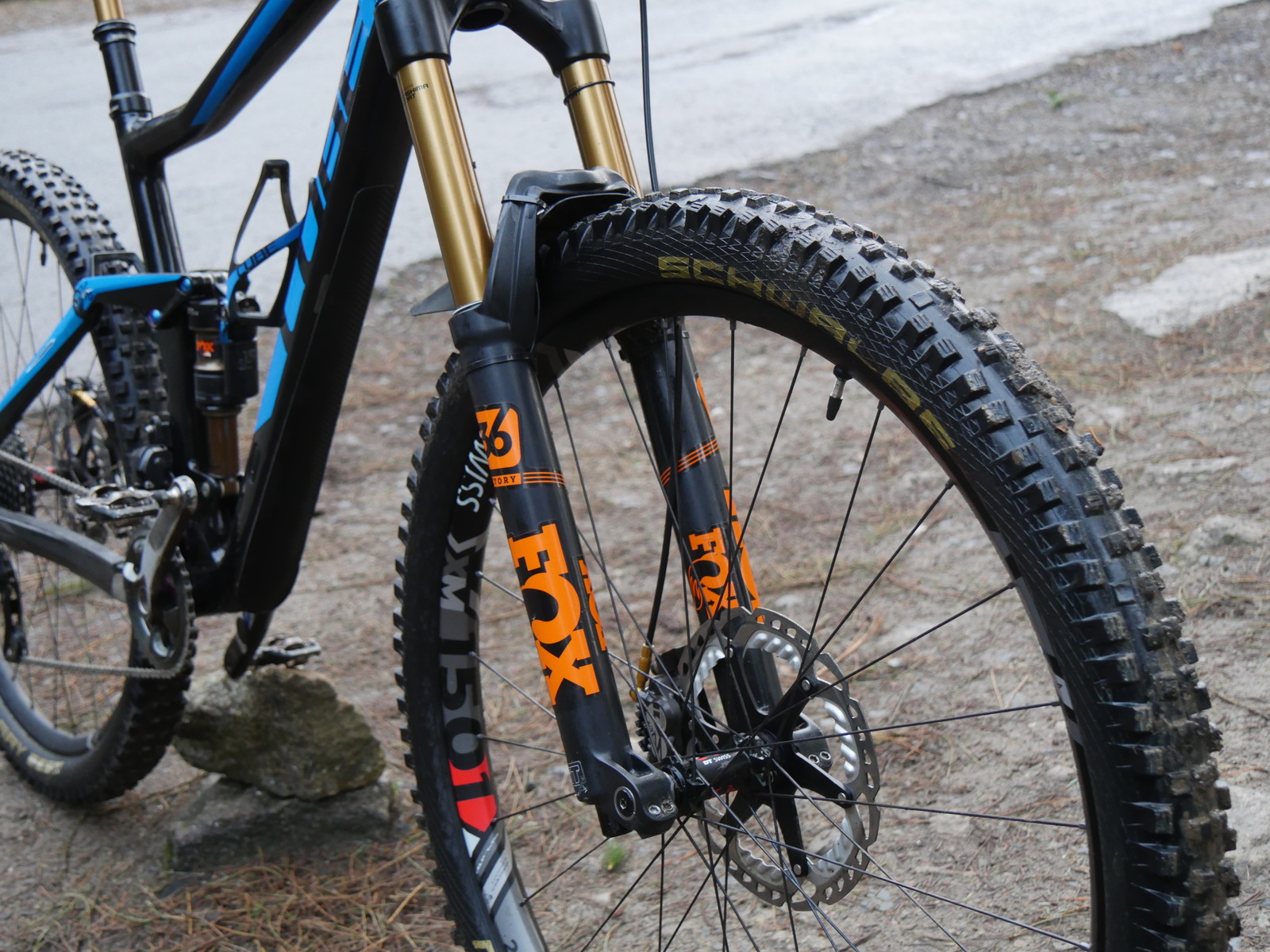 Pro Bike Check: Greg Callaghan's Cube Stereo 140 C:62 29 - Mountain ...