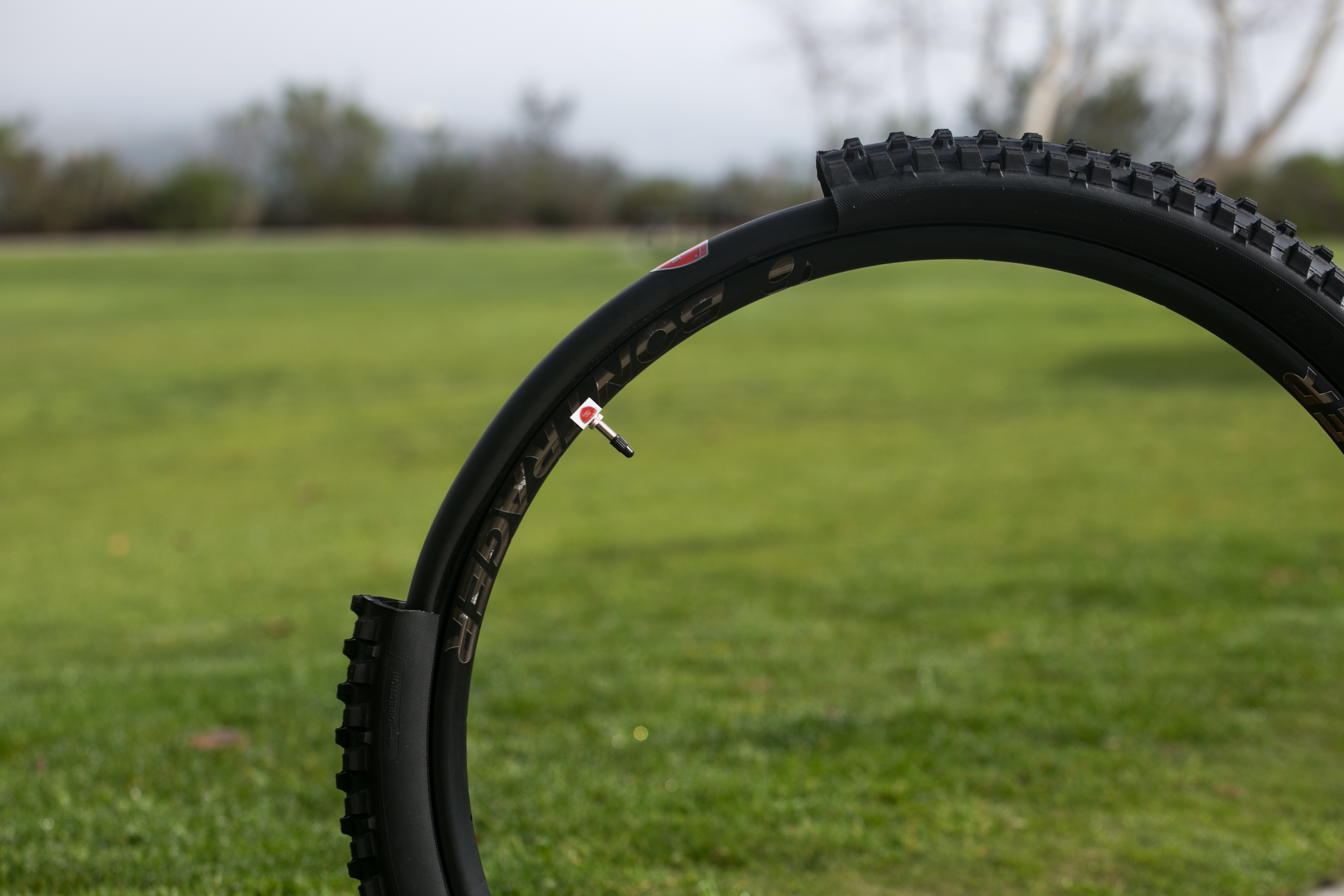 Does It Really Prevent Pinch Flats? We Ride the Flat Tire Defender ...