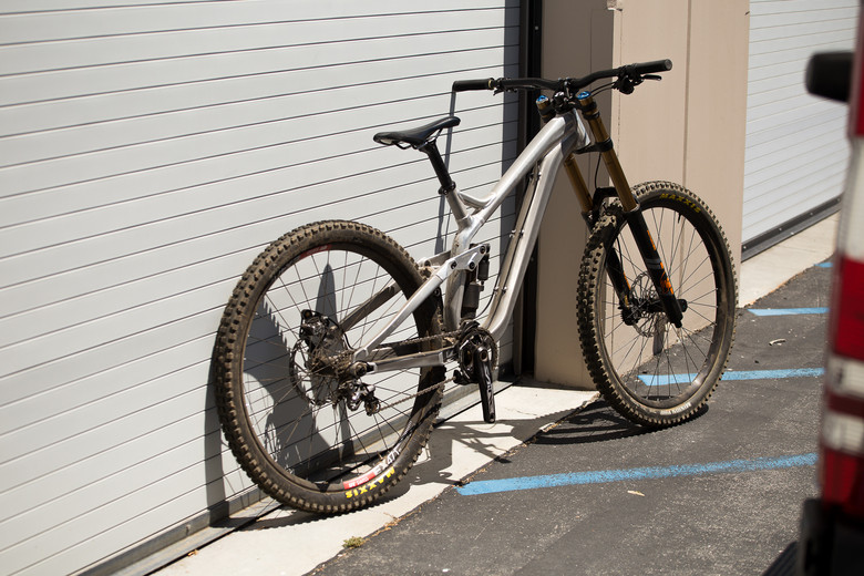 You Can Have a 29er Downhill Bike - Trek Introduces the New Session 27. ...