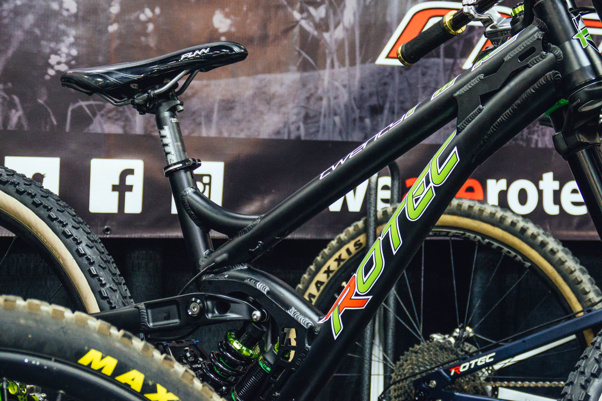 Concentric BB Pivot and Unique Suspension Design on Rotec's Nine and ...