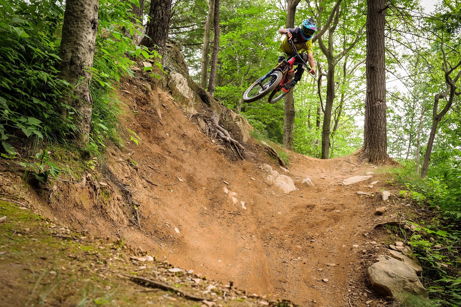 CONNECTED: Mason Bond // Shorty - Mountain Bike Press Release - Vital MTB