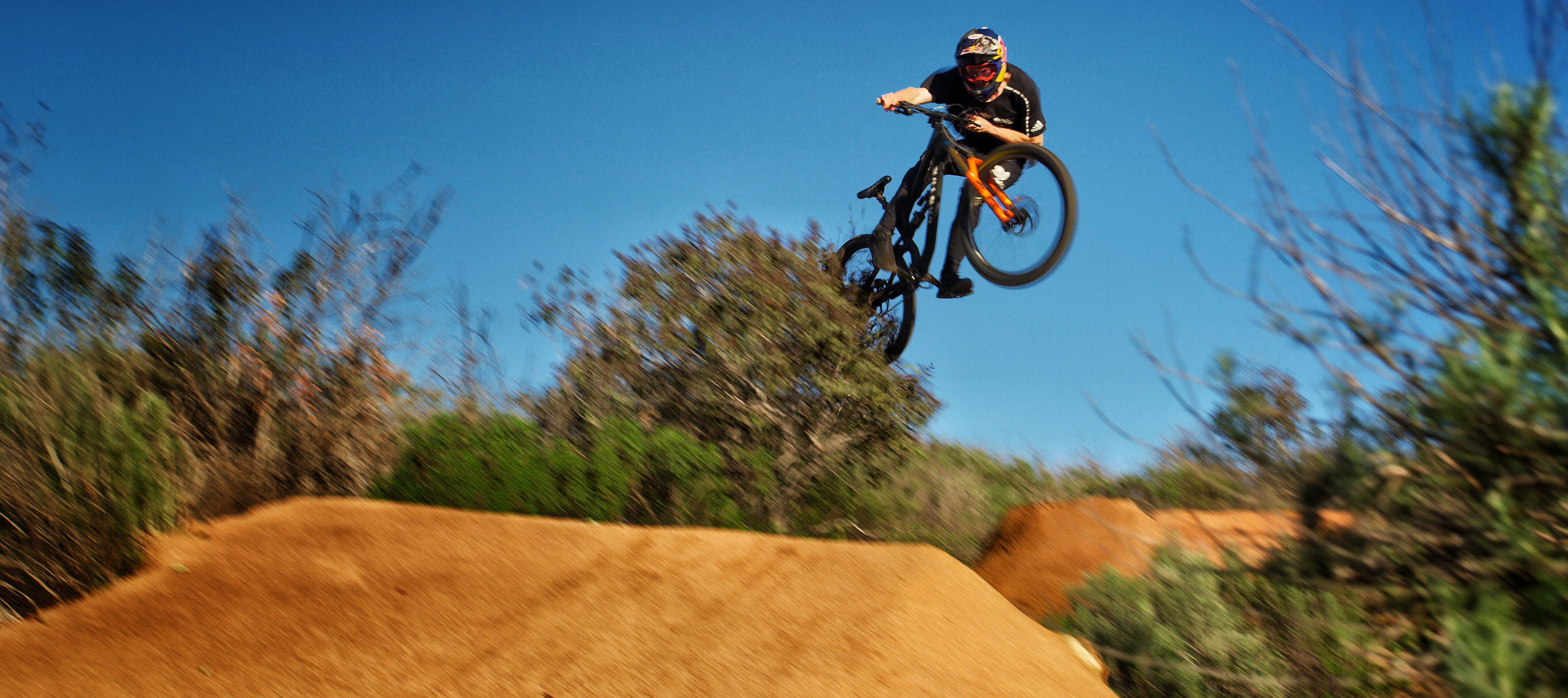 Thomas Genon is Incredible in ECLECTIC - Mountain Bike Press Release ...