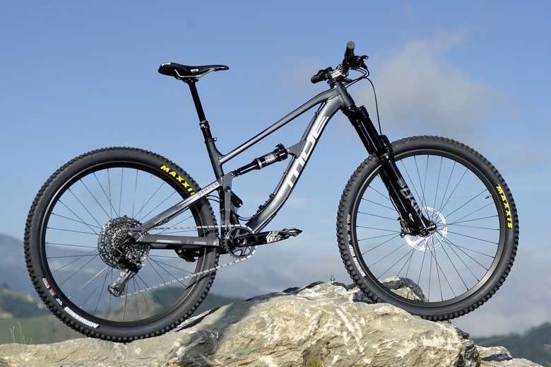 MDE Introduces Brand New Carve and Updates the Damper - Mountain Bike ...