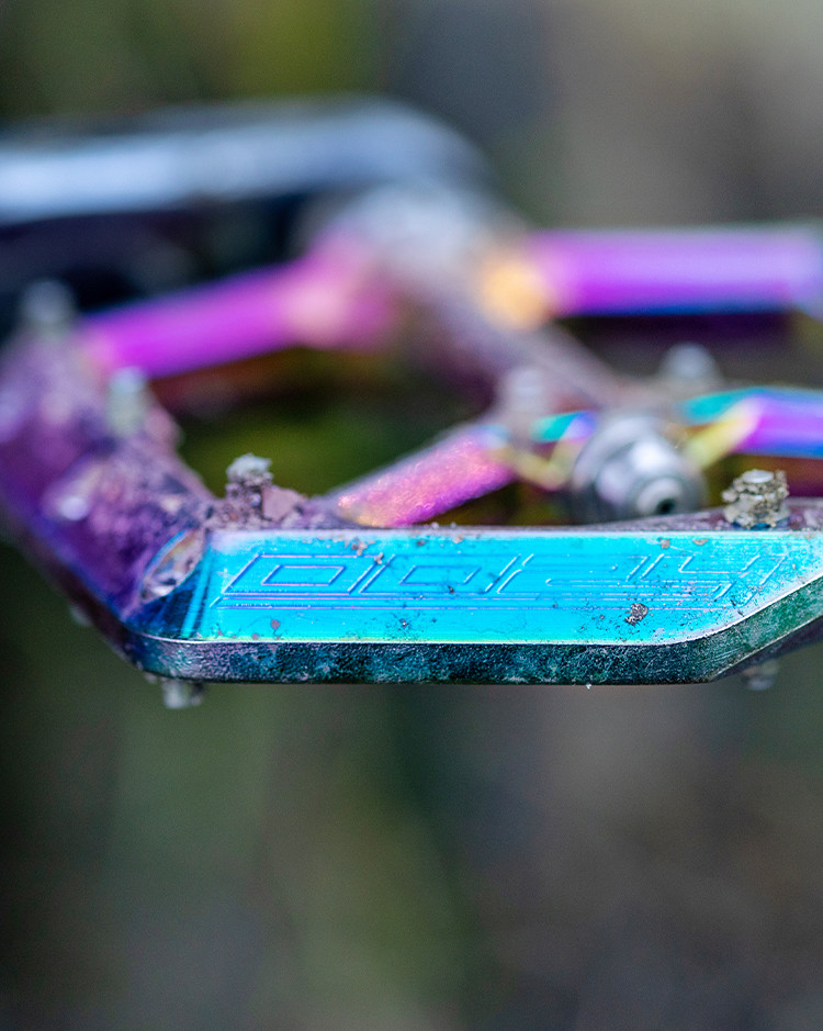 SPANK Introduces Anti-Plastic & Oil Slick Pedals and Stem - Mountain ...