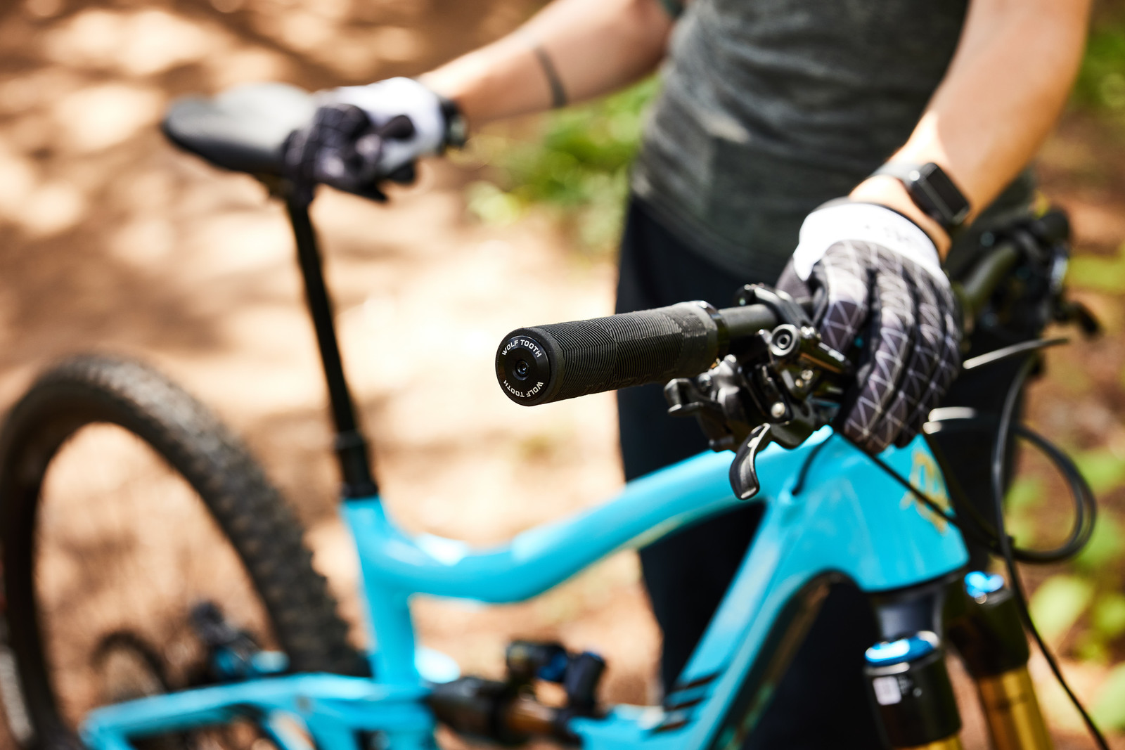 Wolf Tooth Introduces the Echo Lock-On Grips - Mountain Bike Press ...