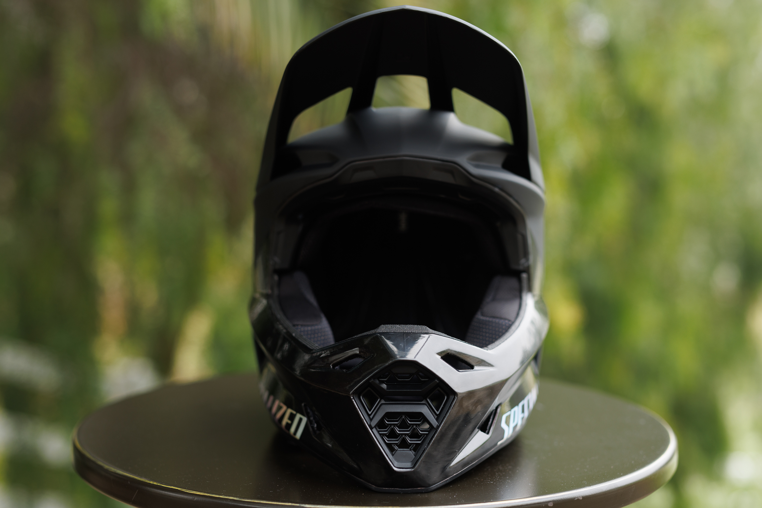 The All-New Specialized Dissident II Full Face Helmet - Mountain Bike ...