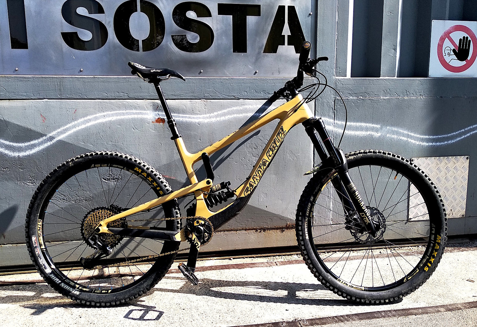 custom build santa cruz nomad cc 2018 - ljsilver's Bike Check - Vital MTB