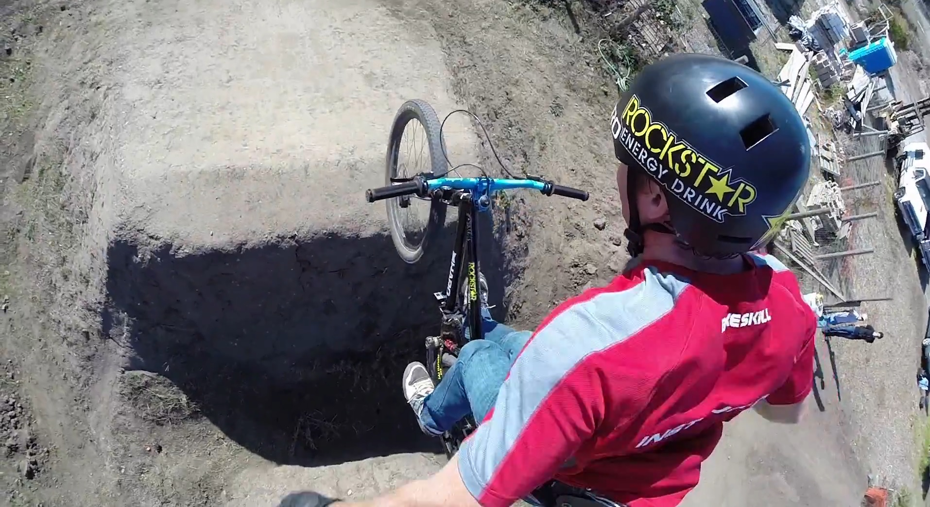 Greg Watts Slaying the Post Office Jumps, Captured by Drone/GoPro 3 ...