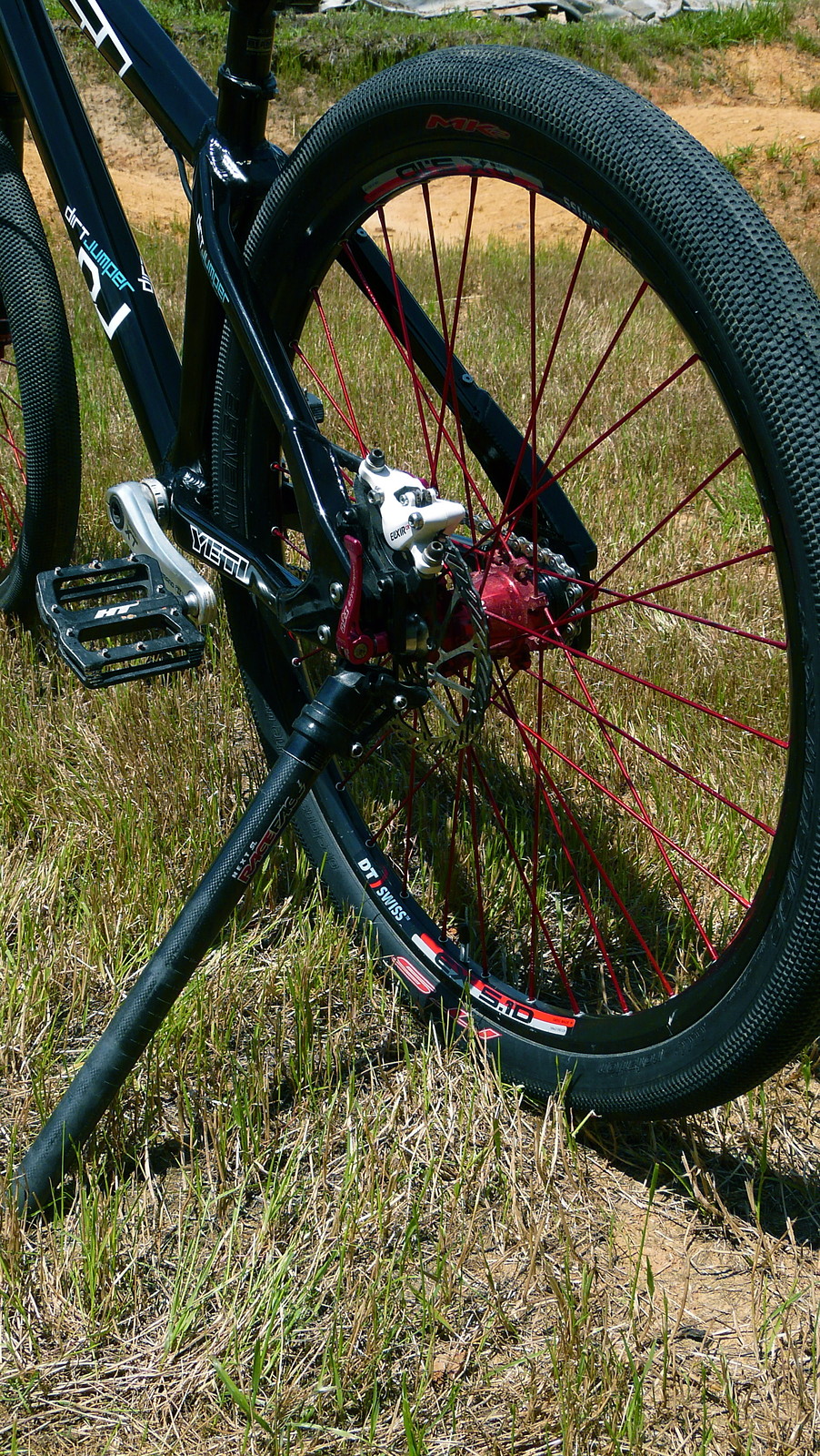 Carbon Fiber kickstand - motomike - Mountain Biking Pictures - Vital MTB