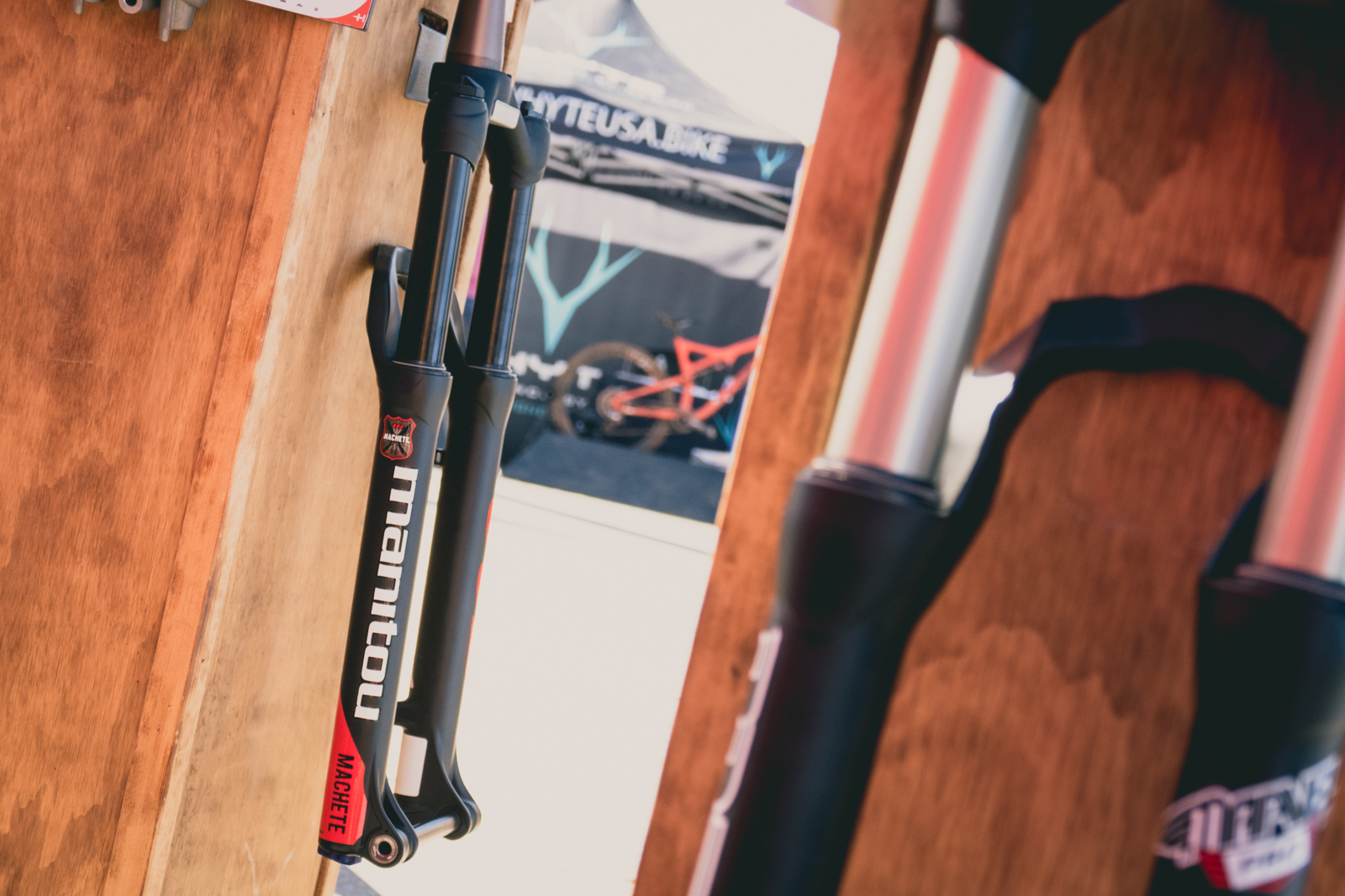 Manitou Machete 27.5+ and 29+ Fork - 2016 Sea Otter Classic Pit Bits ...