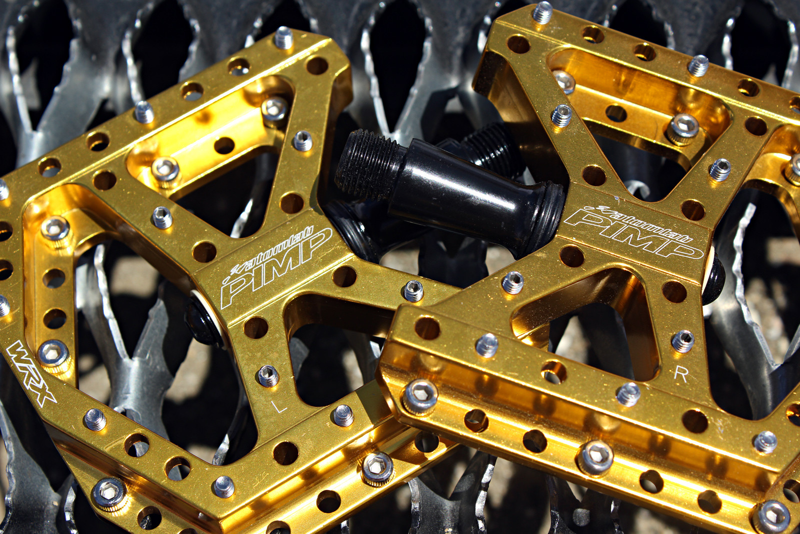 Atomlab Pimp WRX Pedals - Day 3 Pit Bits from Sea Otter - Mountain ...