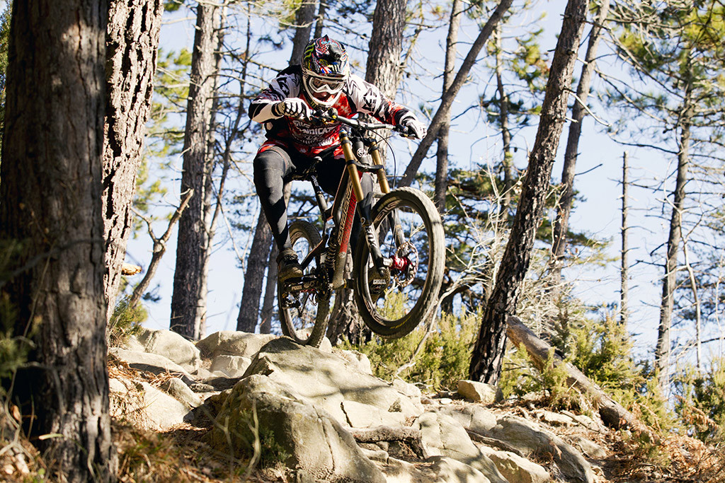 Steve Peat - Santa Cruz Syndicate Pre-Season Testing in San Remo ...