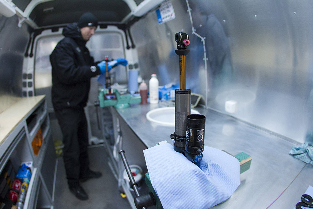 Fox Racing Shox Tuning - Santa Cruz Syndicate Pre-Season Testing in San ...