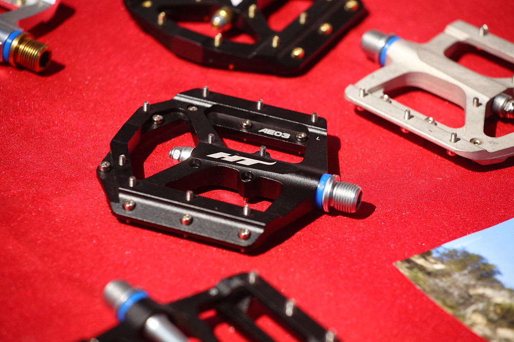 HT AE03 Pedals - Sea Otter Classic Pit Bits - Day 3 - Mountain Biking ...