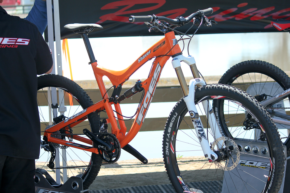 Foes Shaver 29er - Sea Otter Classic Pit Bits - Day 4 - Mountain Biking ...