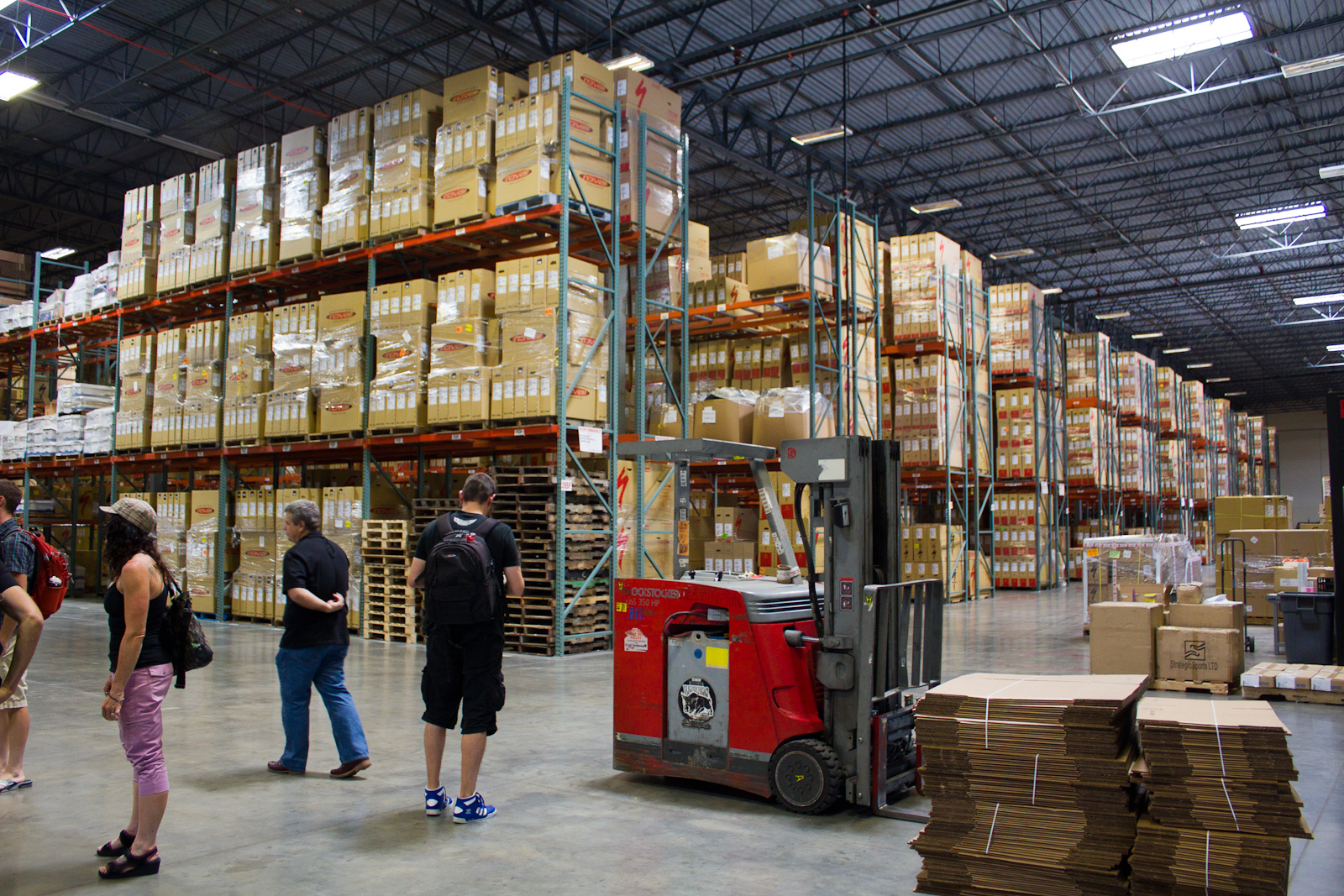 It's BIG - Factory Tour: Specialized's Utah Warehouse and Service ...