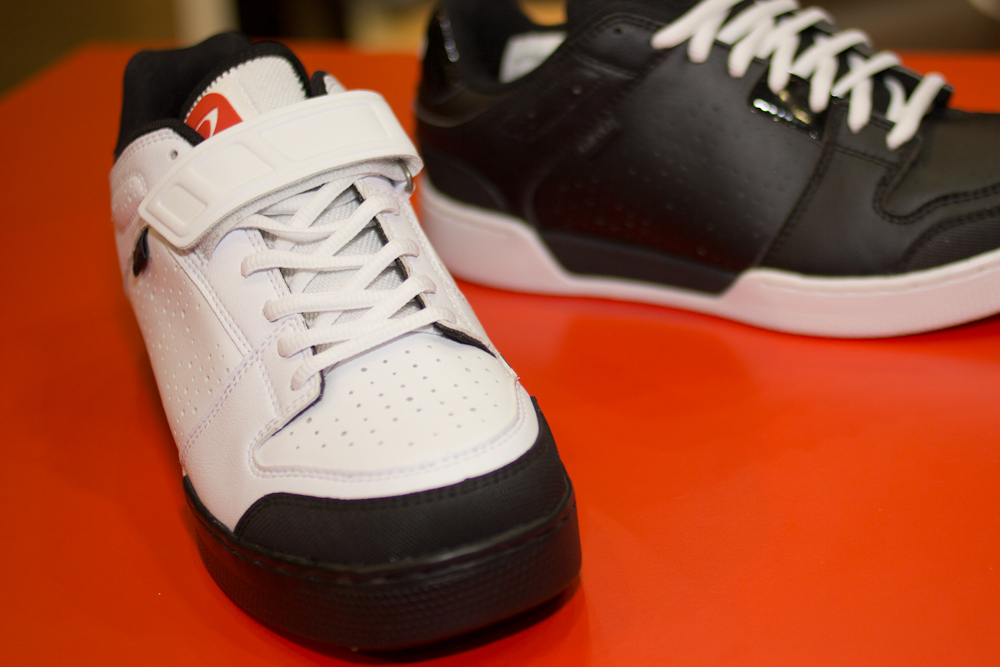 2013 Giro Chamber Clipless Shoe - 2013 Apparel and Protective Wear at ...