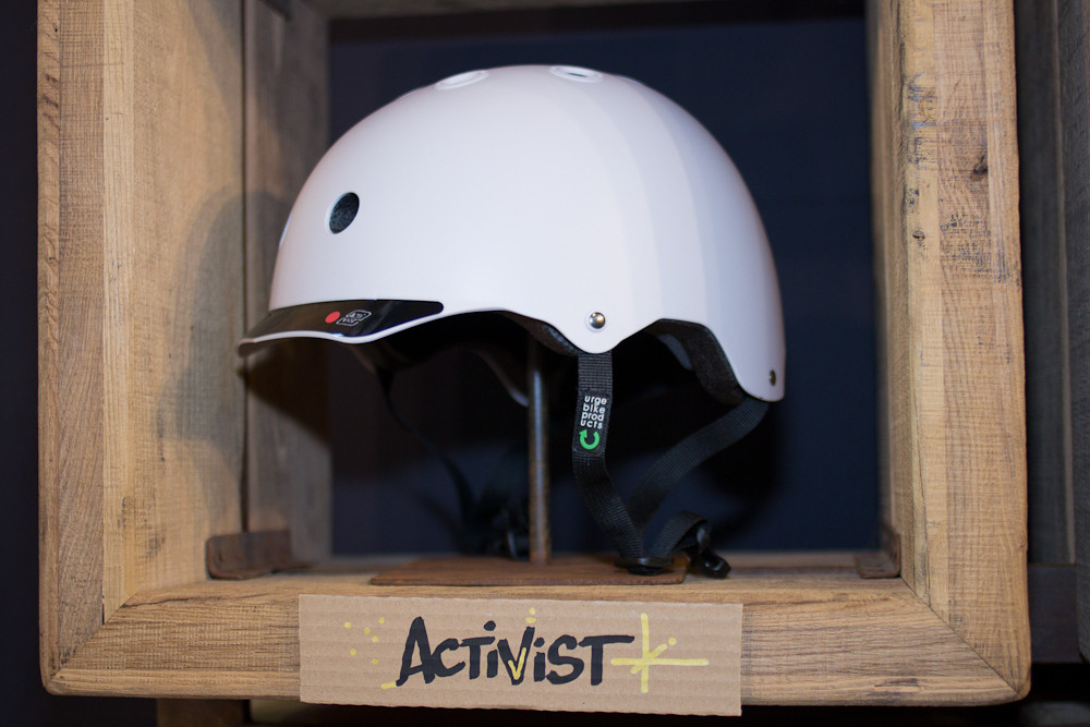 original_2013_Urge_Activist_Helmet.jpg - 2013 Apparel and Protective ...