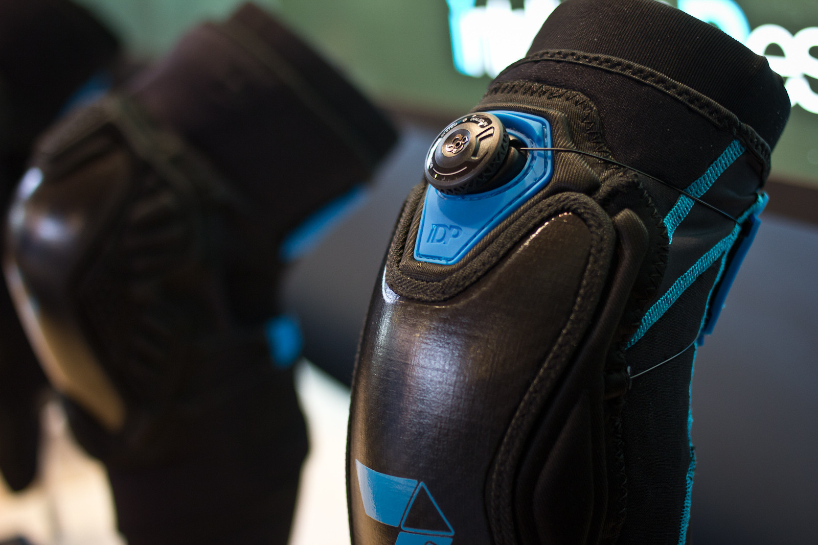 Seven Protection BOA Closure - 2014 Mountain Bike Apparel & Protection ...