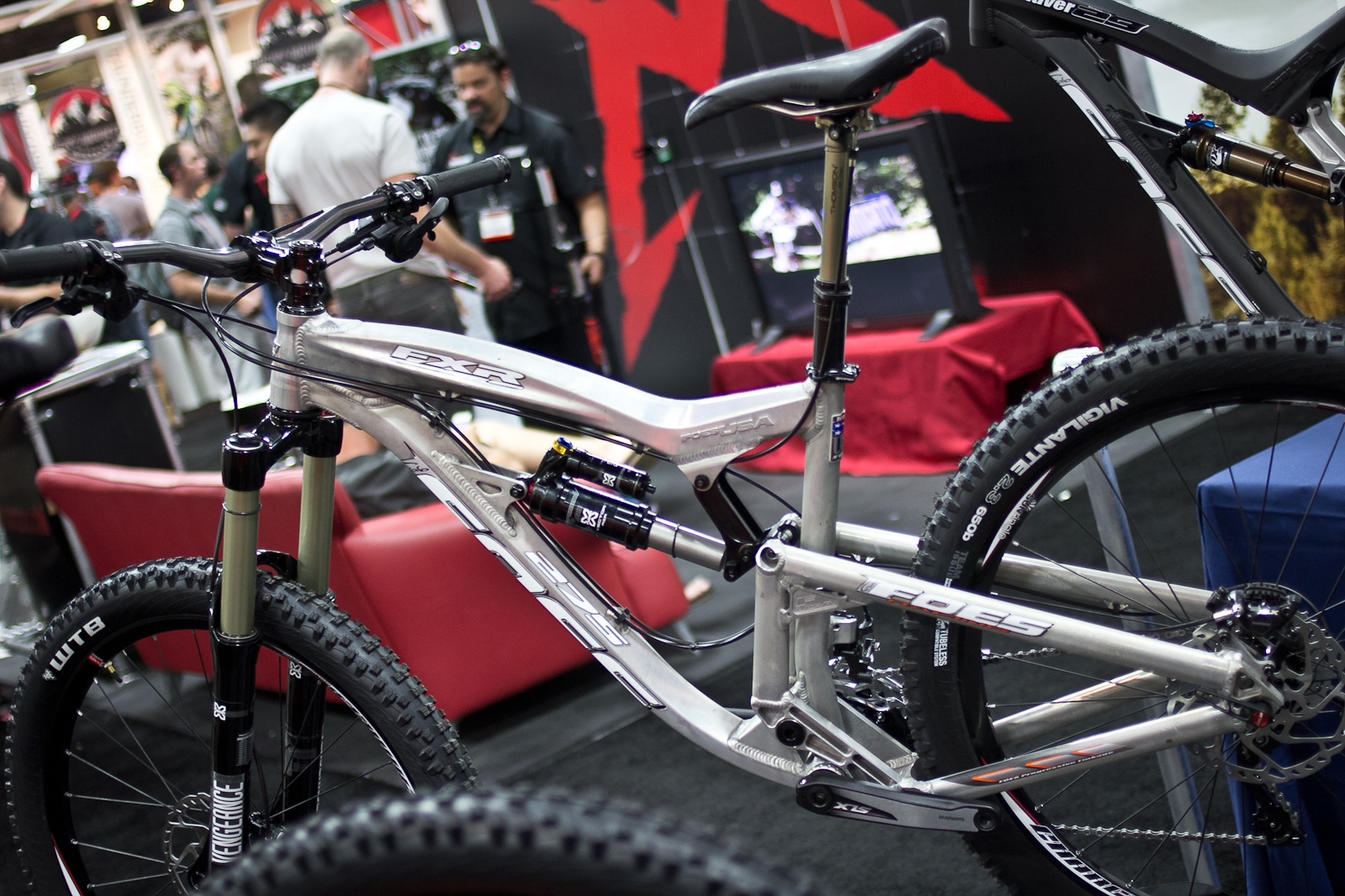 2014 Foes FXR - Now in 27.5-Inch Mode - INTERBIKE: Part 2 - Some of the ...