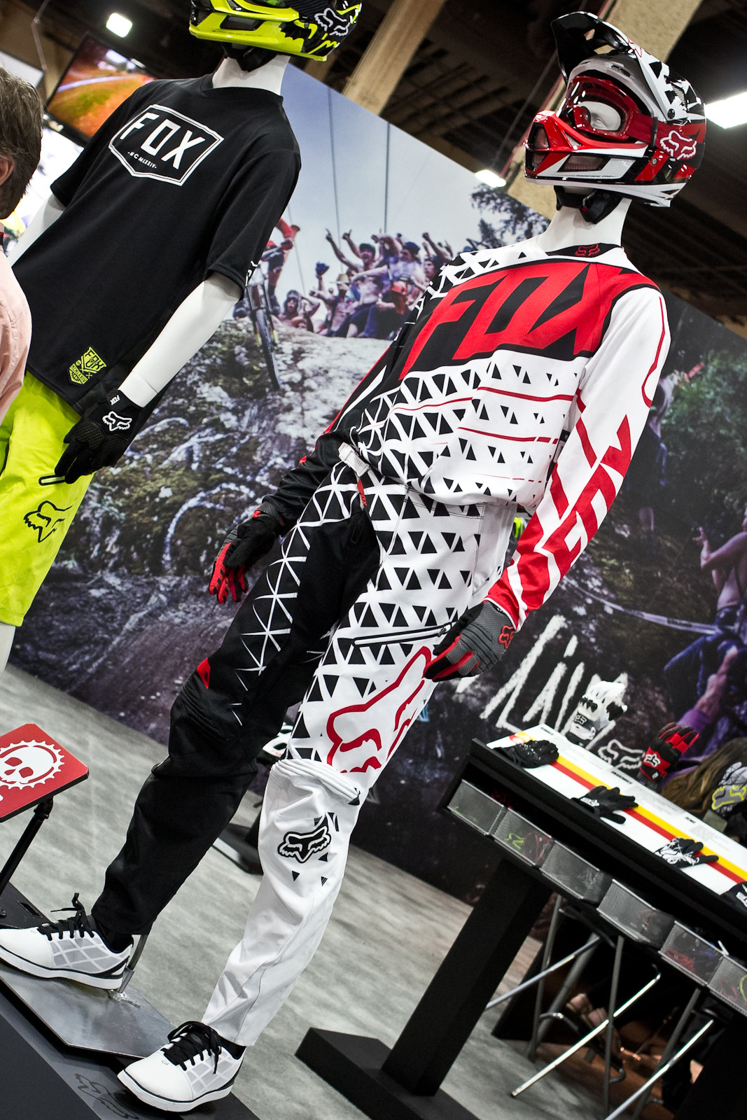 2014 Fox Demo Kit - INTERBIKE: Part 2 - Some of the Latest and Greatest ...