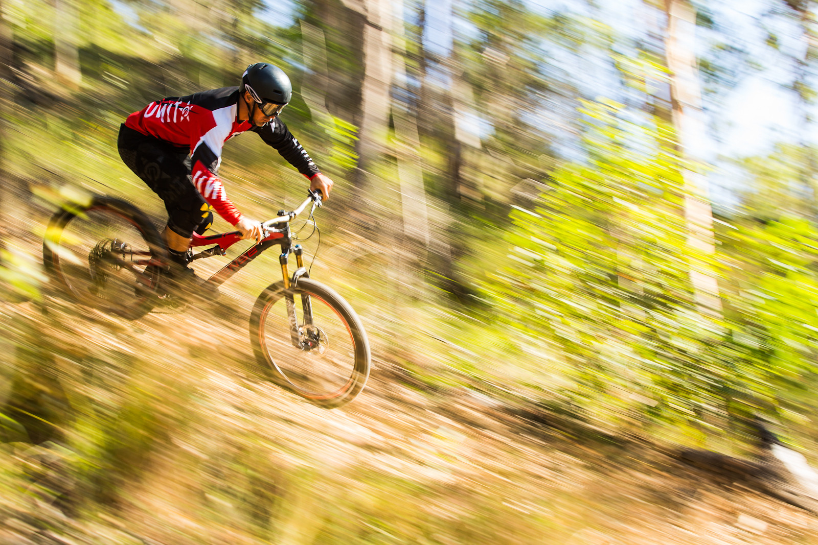 Chris Kovarik on the 2014 Intense Tracer T275 Carbon - Get Drifty! Kovarik Rallying the All-New ...
