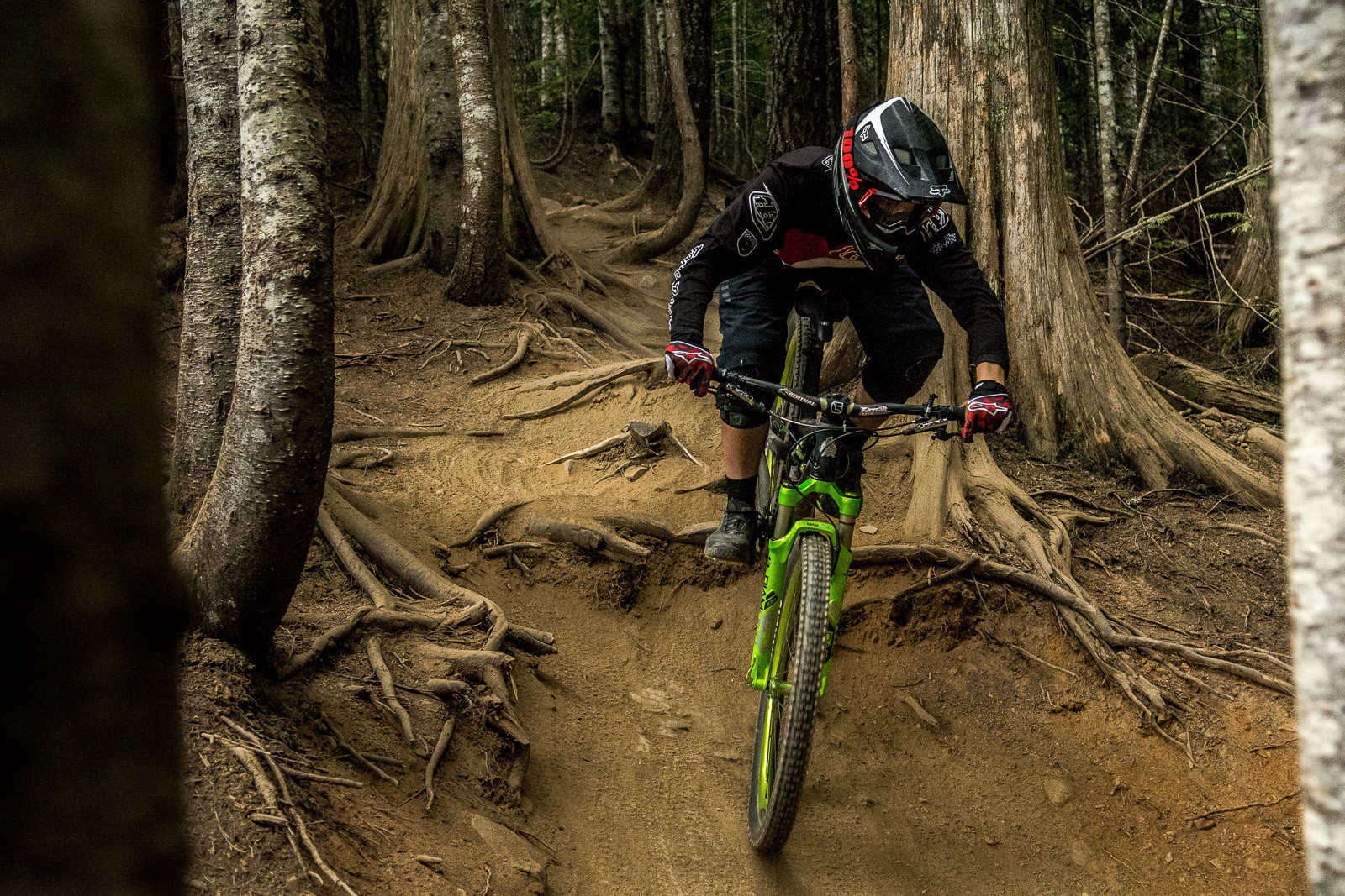Testing the 2015 DVO Diamond Fork - First Ride: 2015 DVO Diamond Fork ...
