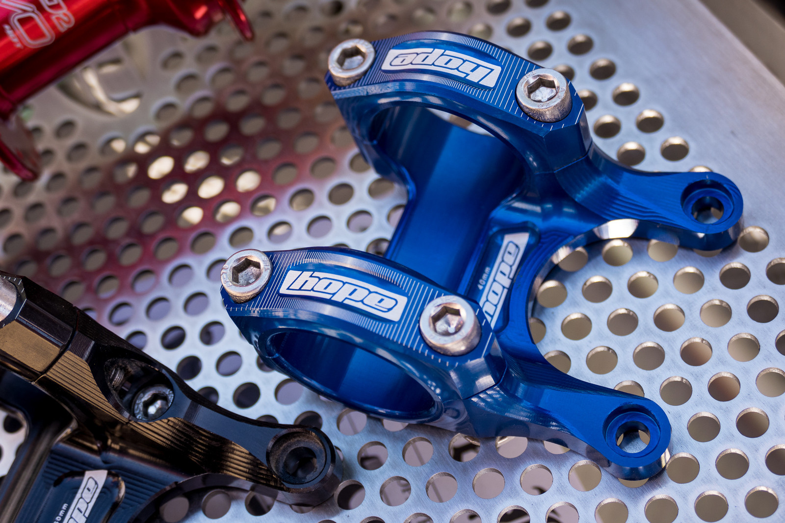 Updated Hope Direct Mount Stems - 2015 Sea Otter Classic Pit Bits ...