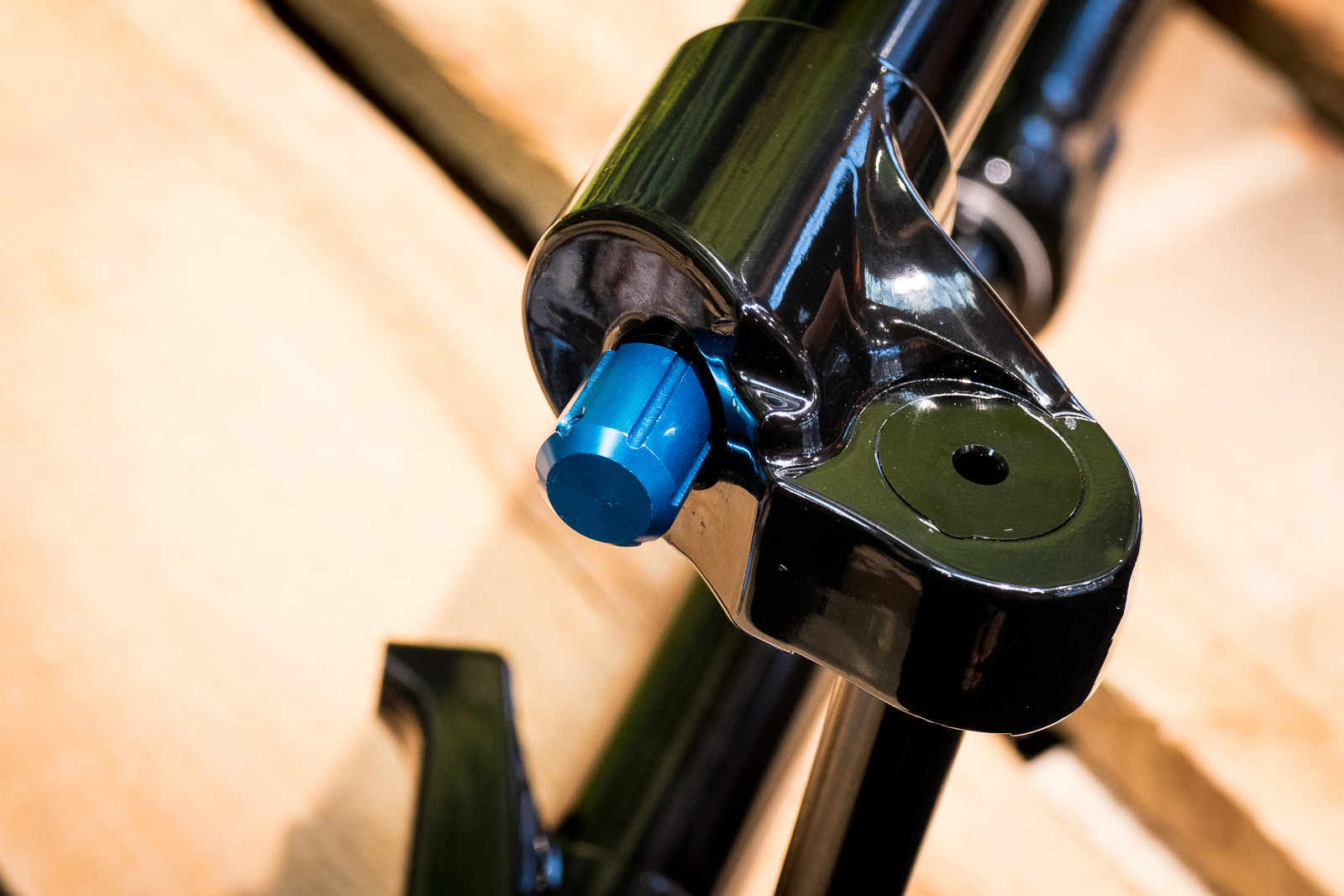 2017 Inverted RST Rebel Fork Prototype - 2016 Mountain Bike Components ...