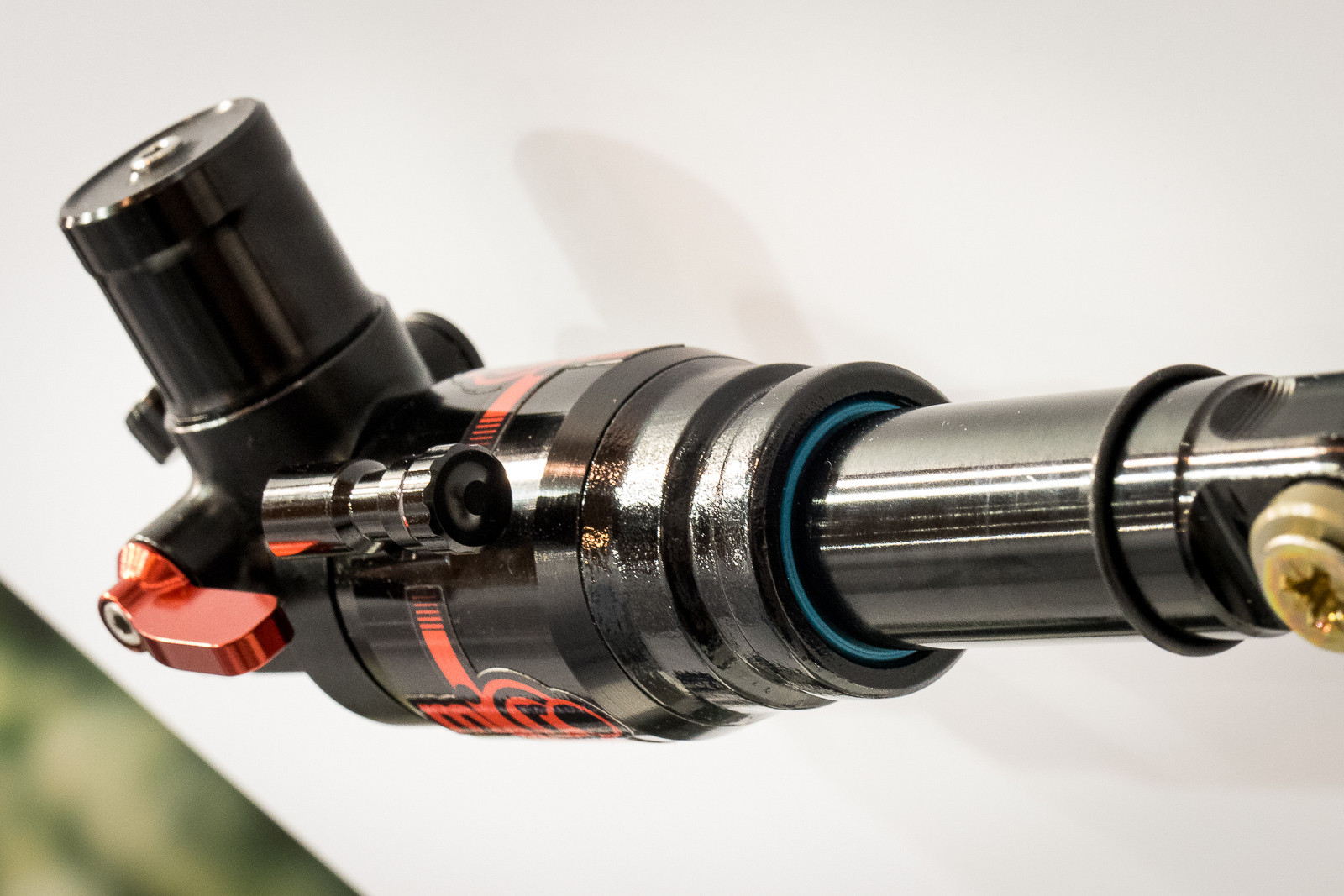 Prototype BOS Micro Shock - 2016 Mountain Bike Components at Eurobike ...