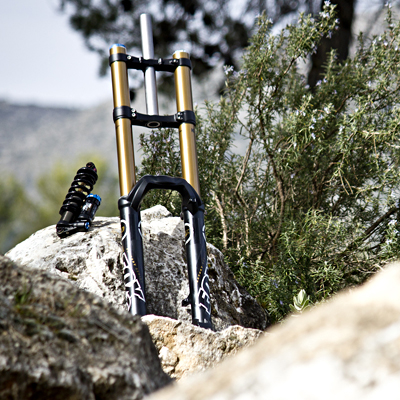 First Look: Inside the 2014 FOX 40 FLOAT RC2 and DHX RC4 - Mountain ...