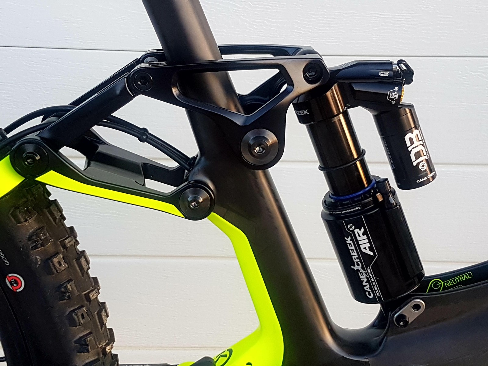 Knolly Warden Carbon - Yippee_Ki_YayMF's Bike Check - Vital MTB