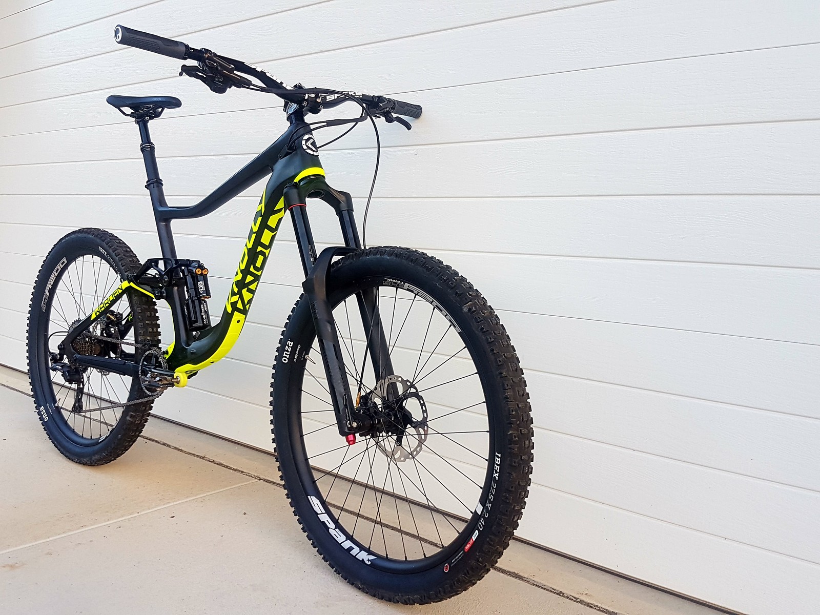 Knolly Warden Carbon - Yippee_Ki_YayMF's Bike Check - Vital MTB