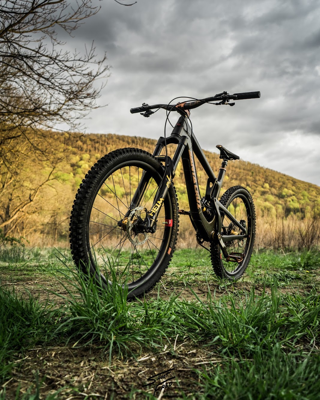 Santa Cruz Nomad Trans am style! - Jon_Hanson's Bike Check - Vital MTB