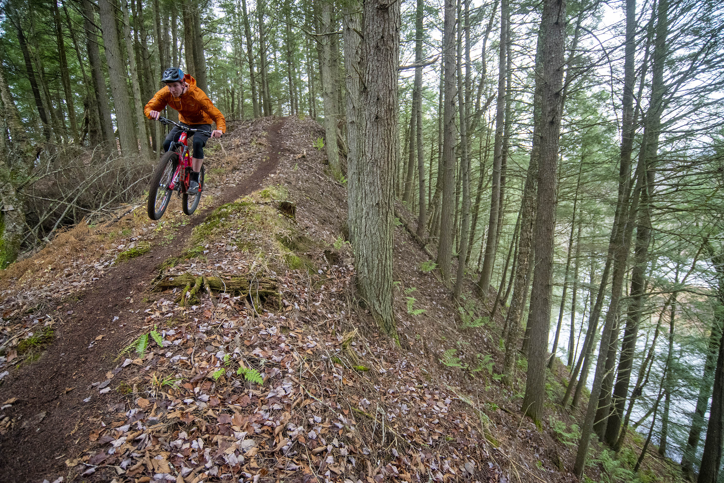 ridge jump 065 - jebvt - Mountain Biking Pictures - Vital MTB