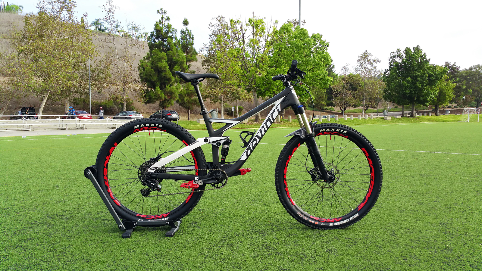 Orange County's Devinci Django Carbon 27.5 - southocmtbrider's Bike ...
