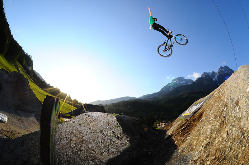 sam reynolds cliffhanger 26trix byNorbertSzasz - NorbertSzasz ...