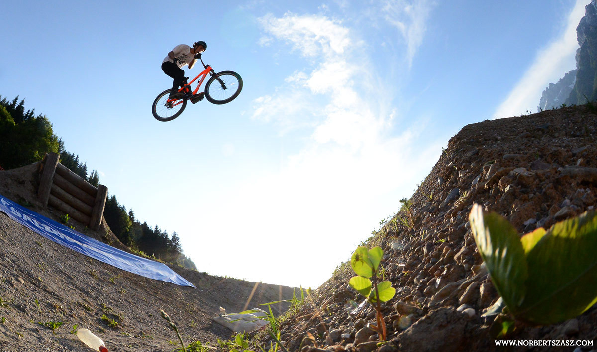Brett Rheeder Road Gap Barspin at 26 Trix - NorbertSzasz - Mountain ...