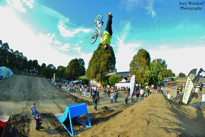 superman flip - whiteboy116j - Mountain Biking Pictures - Vital MTB