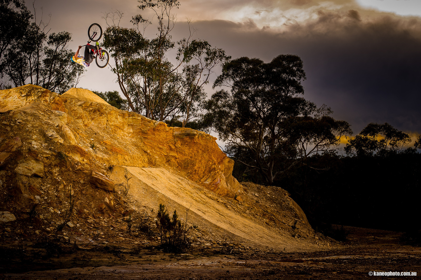 Sheekey Revo spread - kaneophoto - Mountain Biking Pictures - Vital MTB