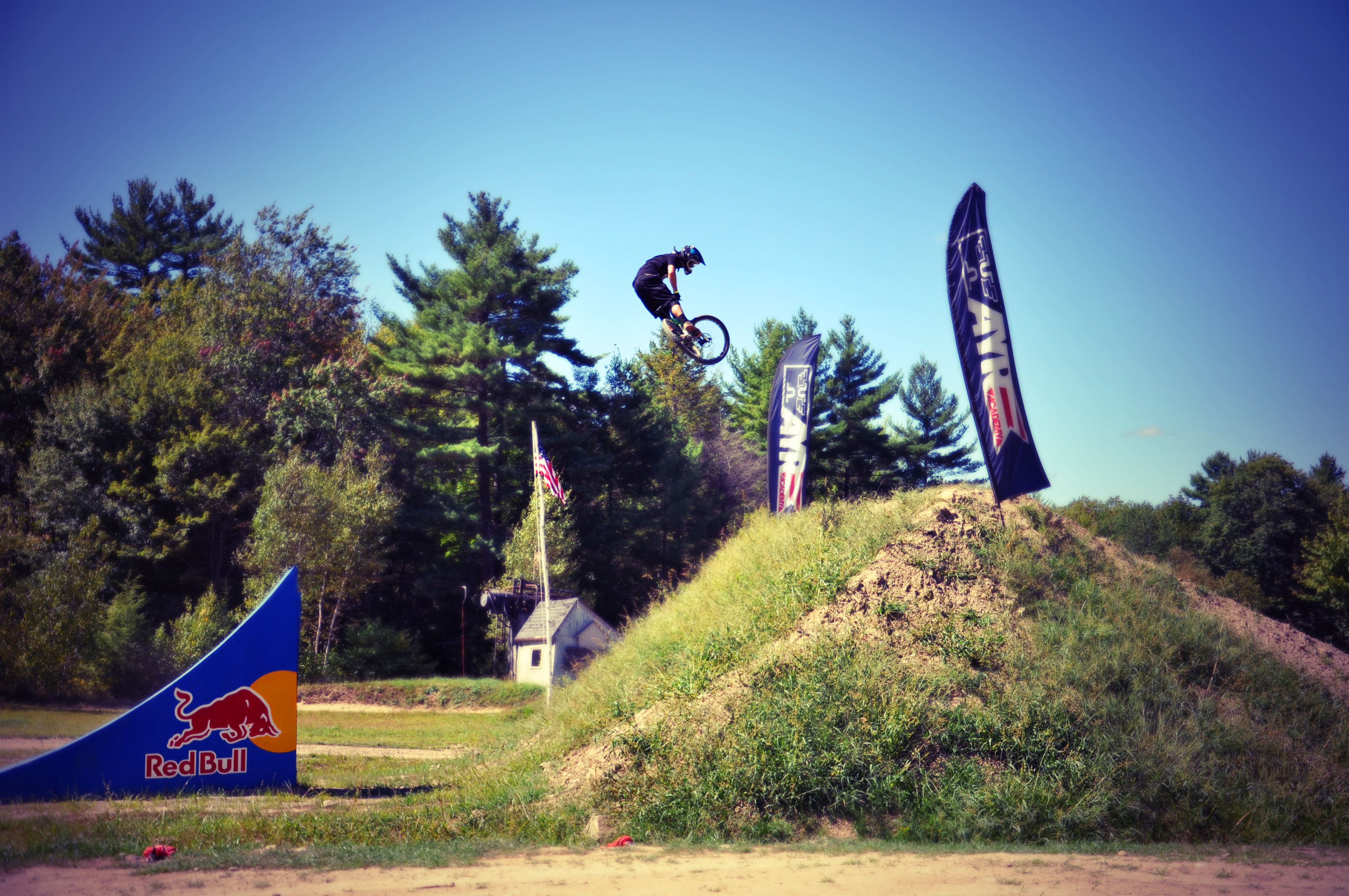 Red Bull Kicker - Janelle - Mountain Biking Pictures - Vital MTB