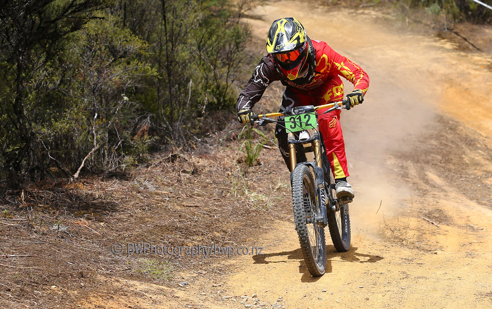 Hamilton02 Hunua - Simon_Watts - Mountain Biking Pictures - Vital MTB