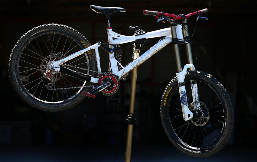 Ironhorse Sunday - highly specd out - Simon_Watts's Bike Check - Vital MTB