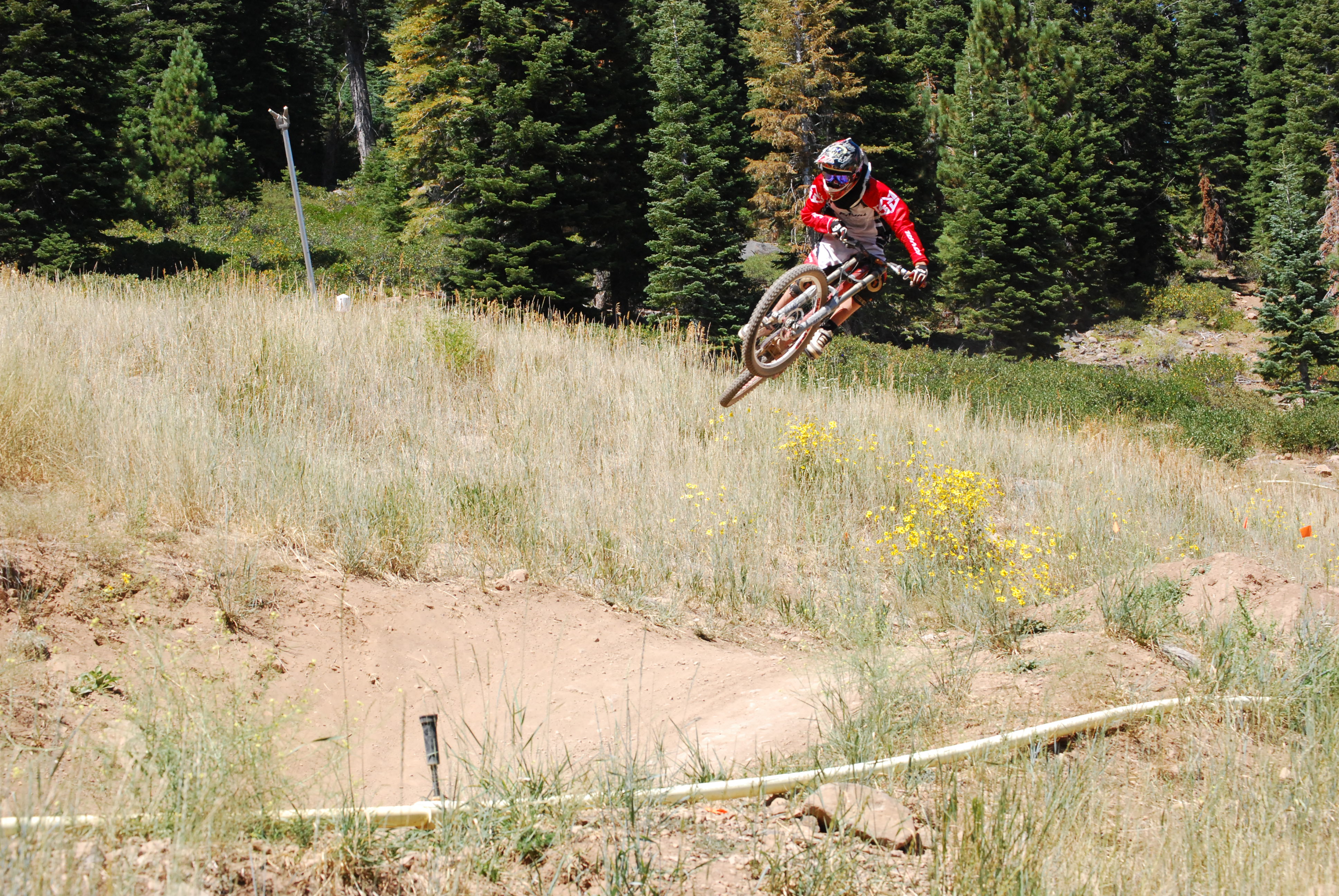 Livewire - stormracingbc - Mountain Biking Pictures - Vital MTB