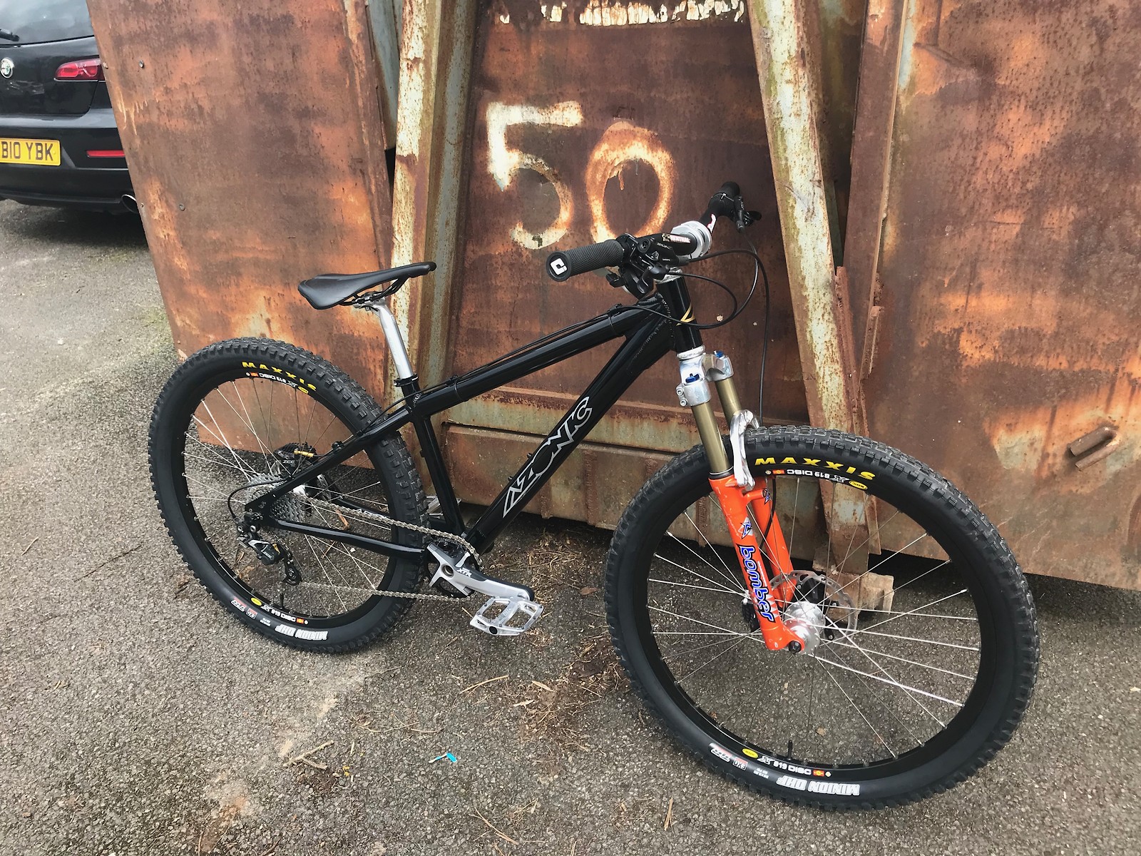 Azonic DS1 - TimBud's Bike Check - Vital MTB