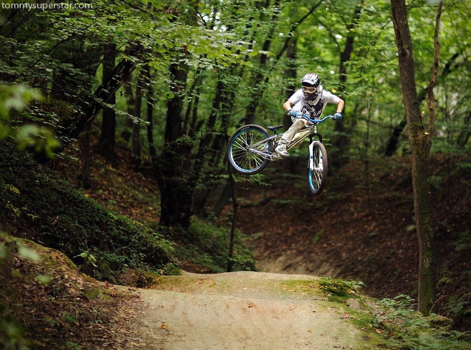 whipping - JawsMtb - Mountain Biking Pictures - Vital MTB
